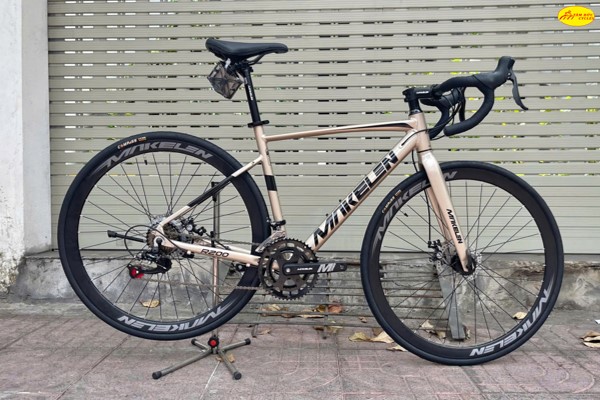 XE ĐẠP ĐUA MAKELEN R200